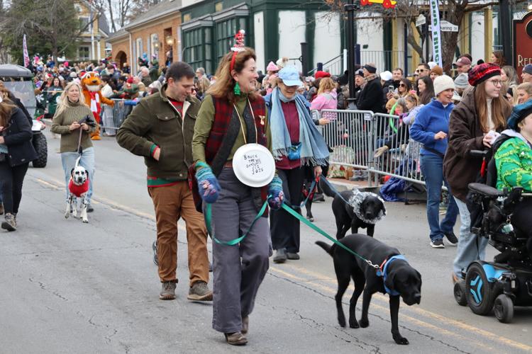 PHOTO GALLERY: Christmas in Middleburg | Lifestyle | loudountimes.com