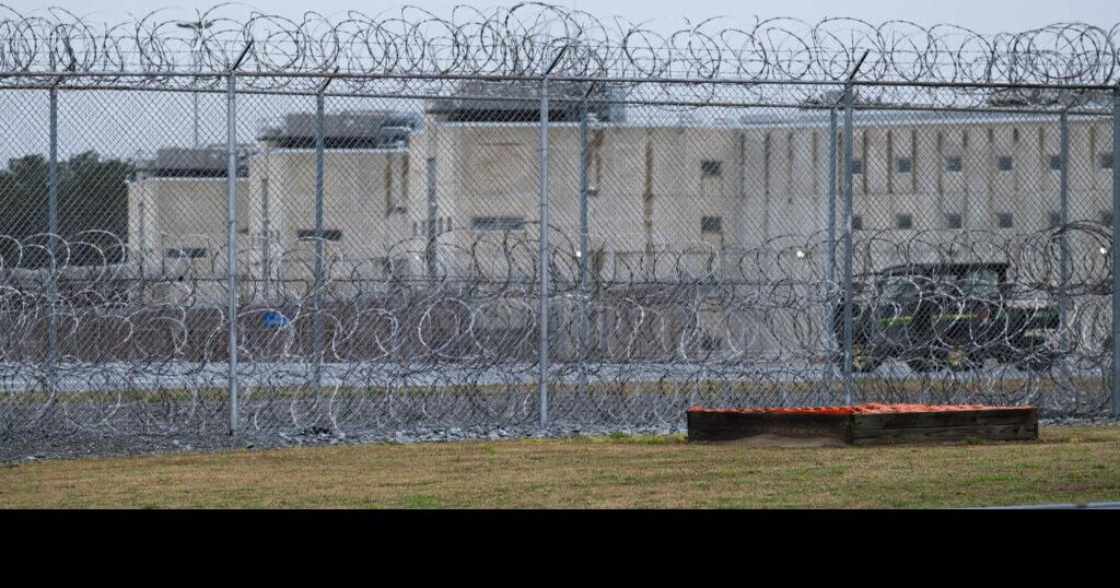 Female workers sue Virginia prison agency, claiming body searches ...
