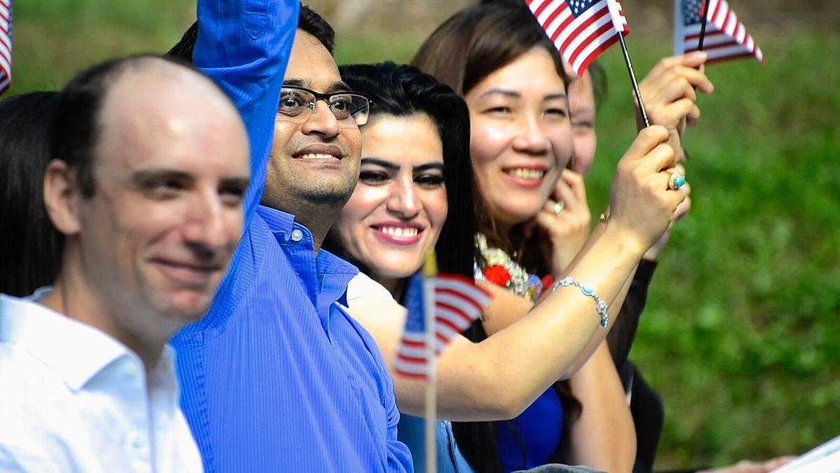 31 new citizens welcomed at Oatlands' Constitution Week Naturalization ...