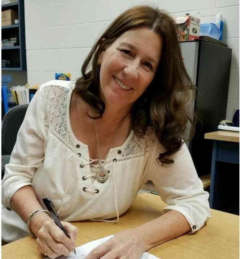 Lisa Russell | Obituaries | loudountimes.com