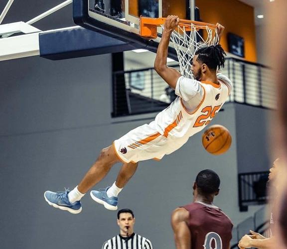 Corum shines in final college season, aims to play professionally ...