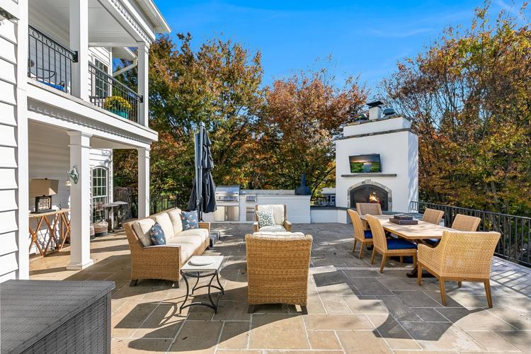 Home of the Week: 40747 Lenah Run Circle, Aldie | Homeoftheweek ...