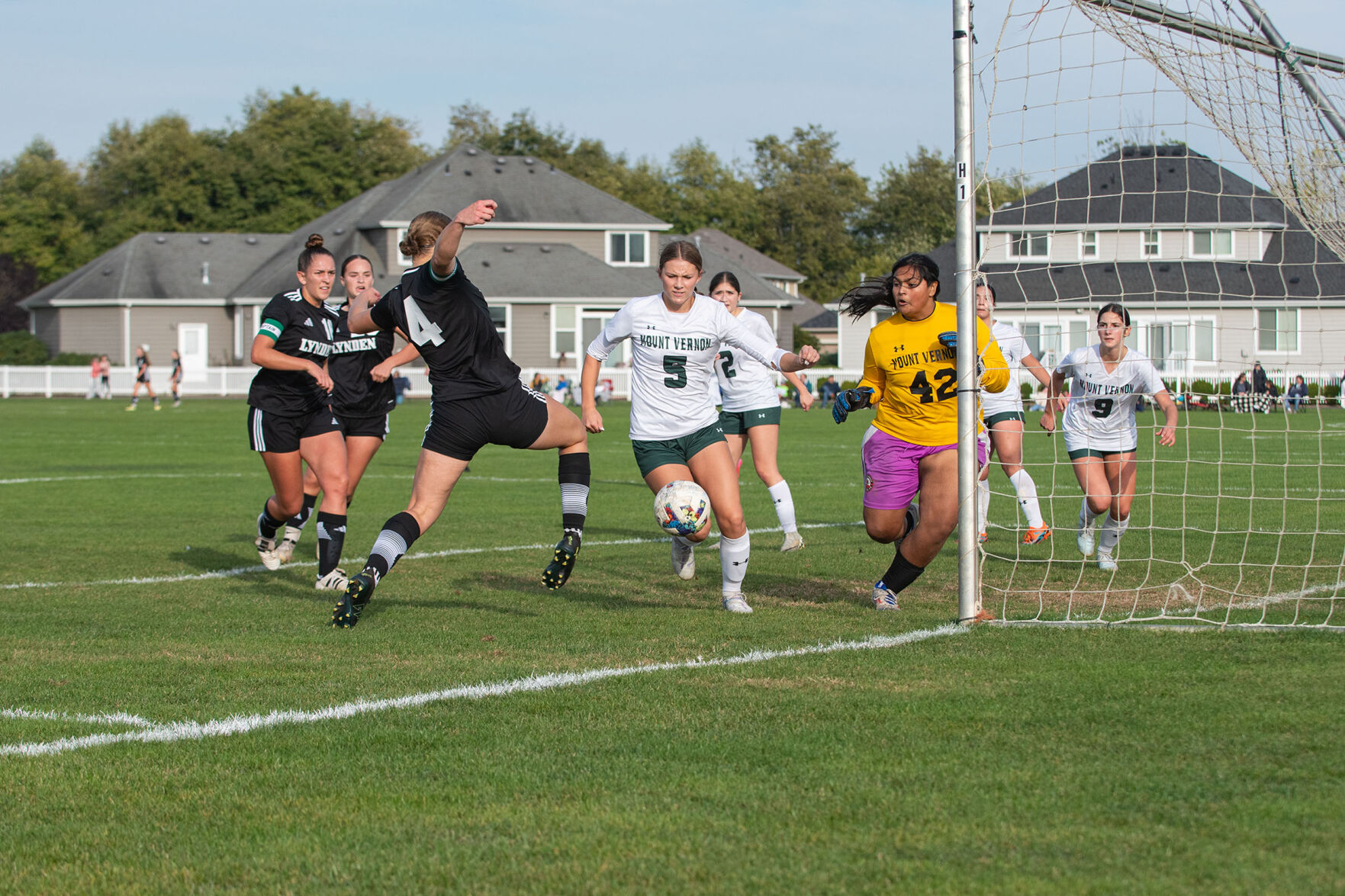 Mount Vernon’s late score ties Lynden | Sports | lyndentribune.com