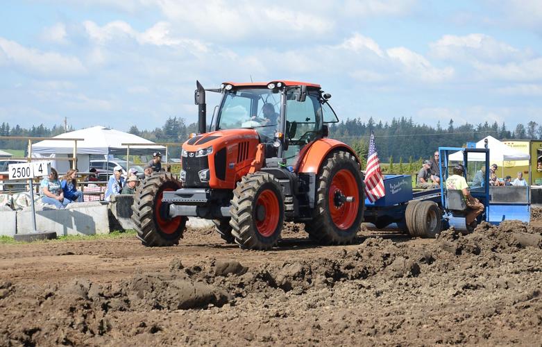 PHOTO GALLERY: PSATMA hosts Tractor and Truck Pull | | lyndentribune.com