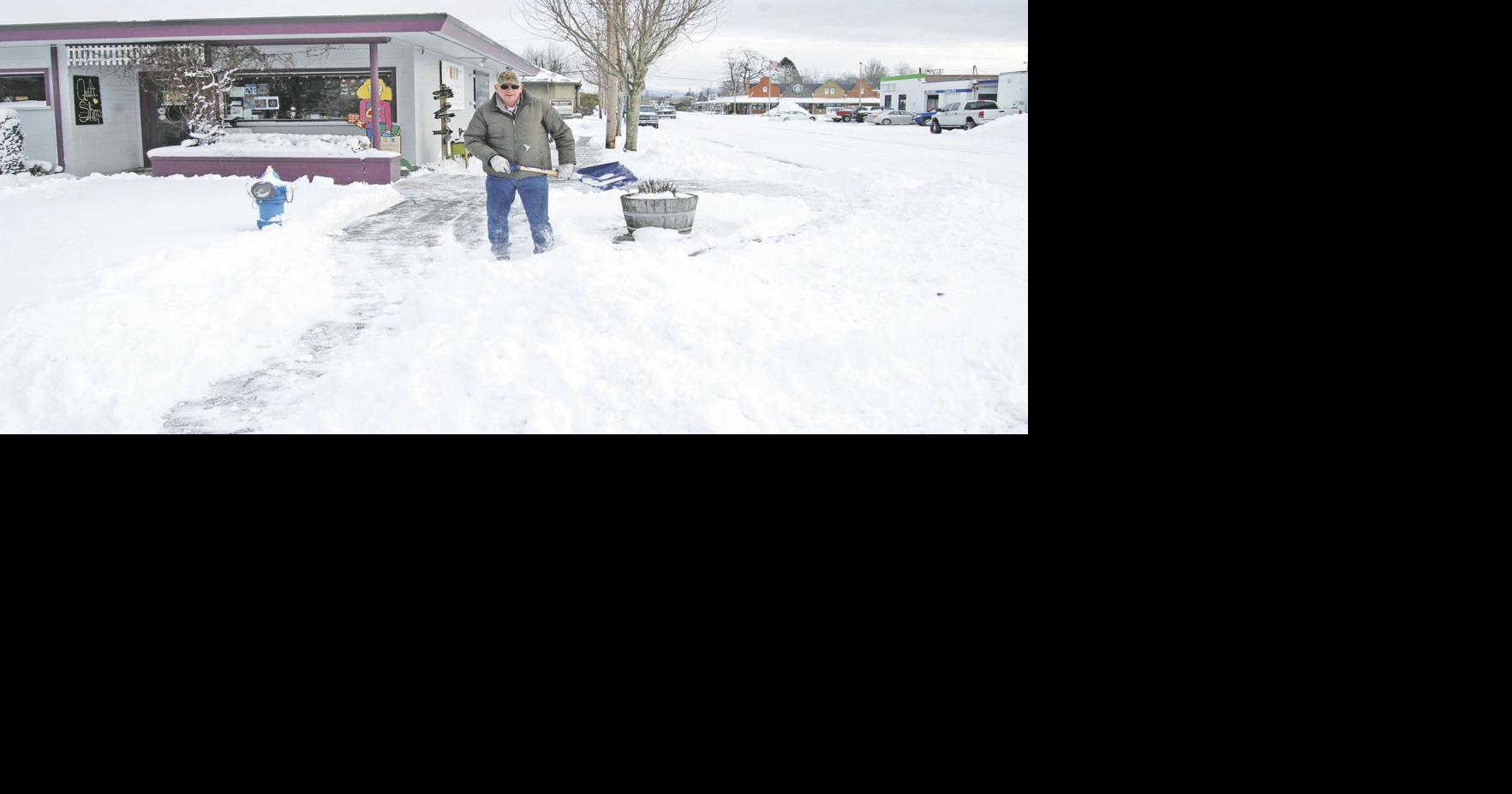 Cold, wind, snow | Community | lyndentribune.com