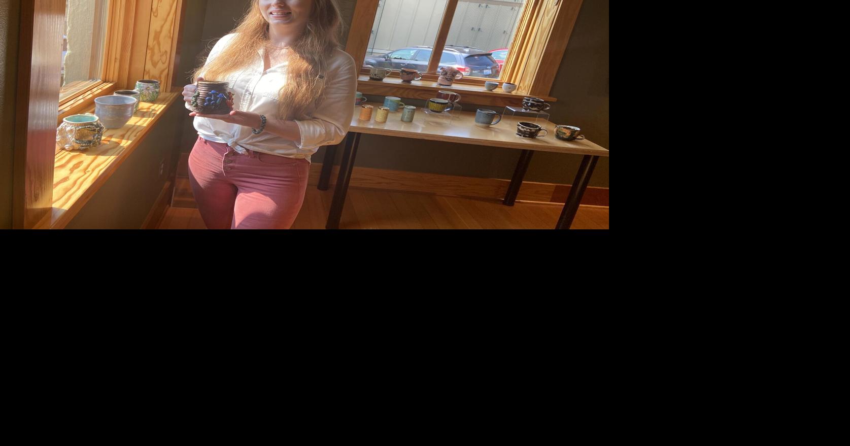 Amanda Slusser helps support artists | Community | lyndentribune.com
