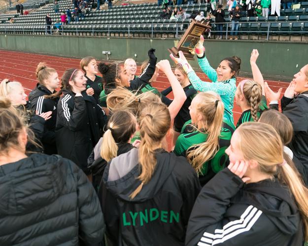 PHOTO GALLERY: A look back through the year | Sports | lyndentribune.com