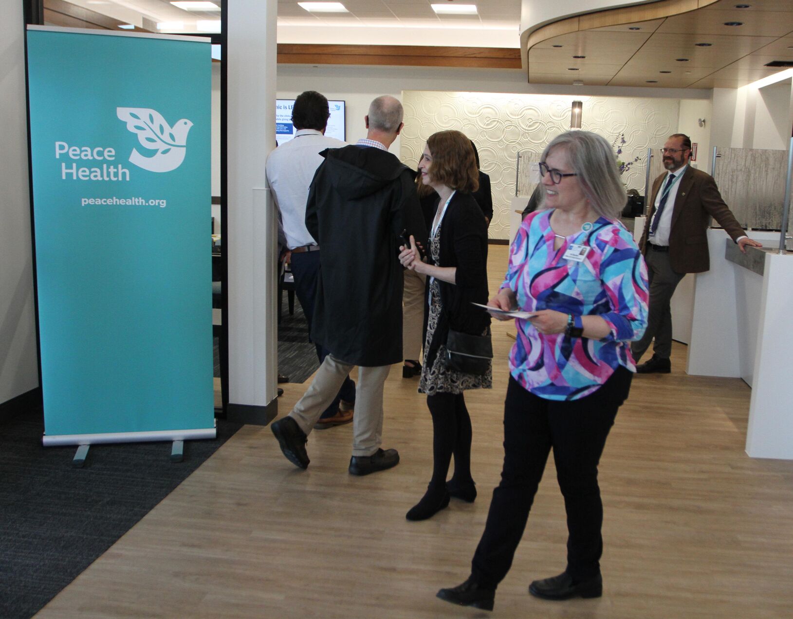 PeaceHealth celebrates Lynden clinic with open house | News ...