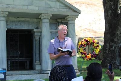 Encore: Long-time pastor retiring end of July | News | lyndentribune.com