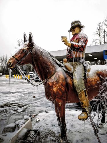 Ice storm slams north county | News | lyndentribune.com