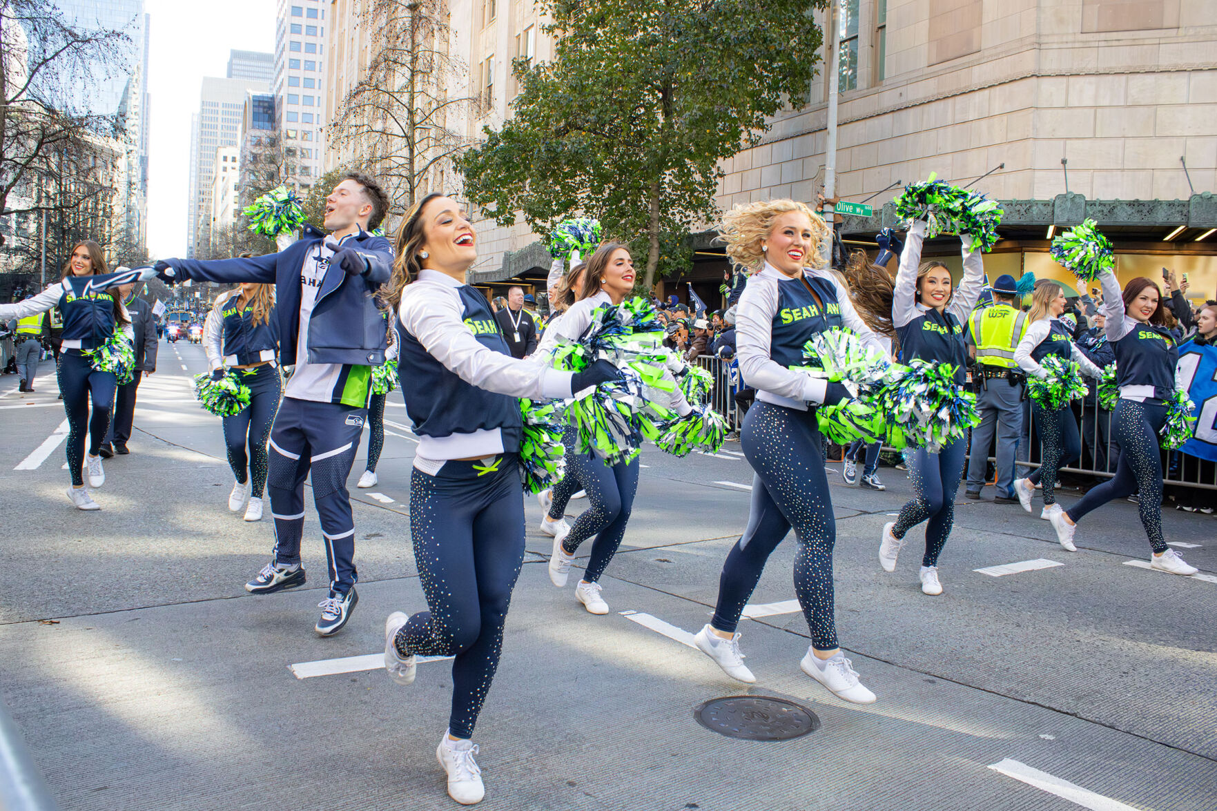 GALLERY: Seahawks Super Bowl parade | Sports | lyndentribune.com