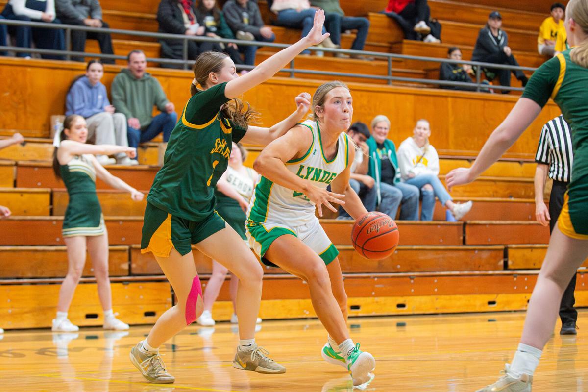 Lynden heads to state, Washington’s buzzer-beater keeps Ferndale alive ...