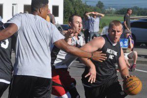 Day two of Curt Maberry 3-on-3 tourney | Sports | lyndentribune.com