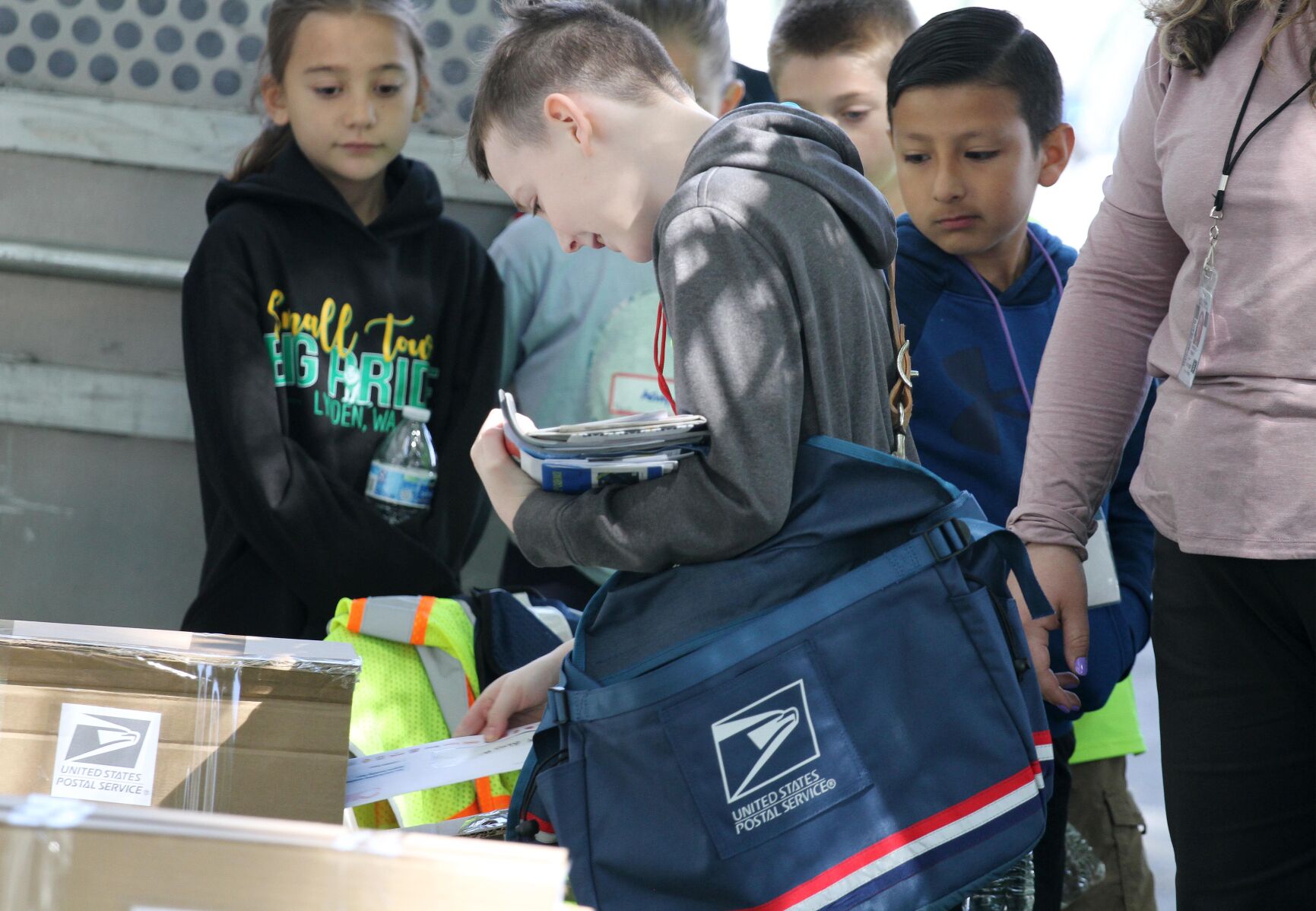 Vossbeck students learn hands-on about Lynden | News | lyndentribune.com