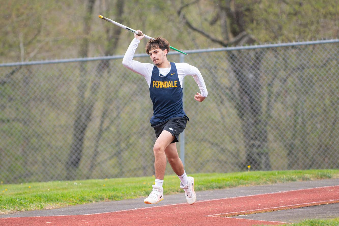 All-conference track awards | Sports | lyndentribune.com