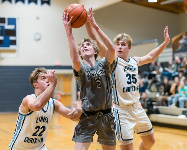 PHOTO GALLERY: LC bounces back with win over Meridian | Sports ...