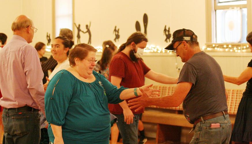 Dosey-do at the square dance | | lyndentribune.com