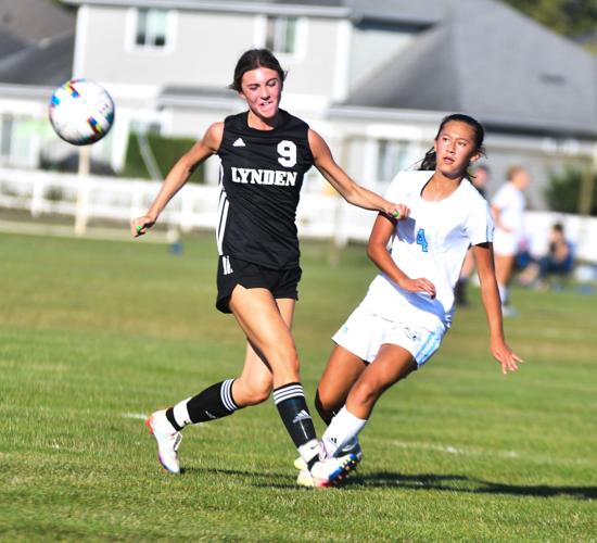 Lynden shuts out LC soccer in 5-0 win | Sports | lyndentribune.com