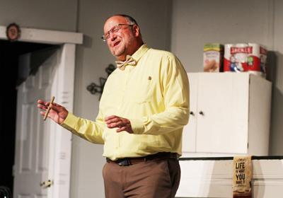 First-time director leads dysfunctional family in Southern Fried ...