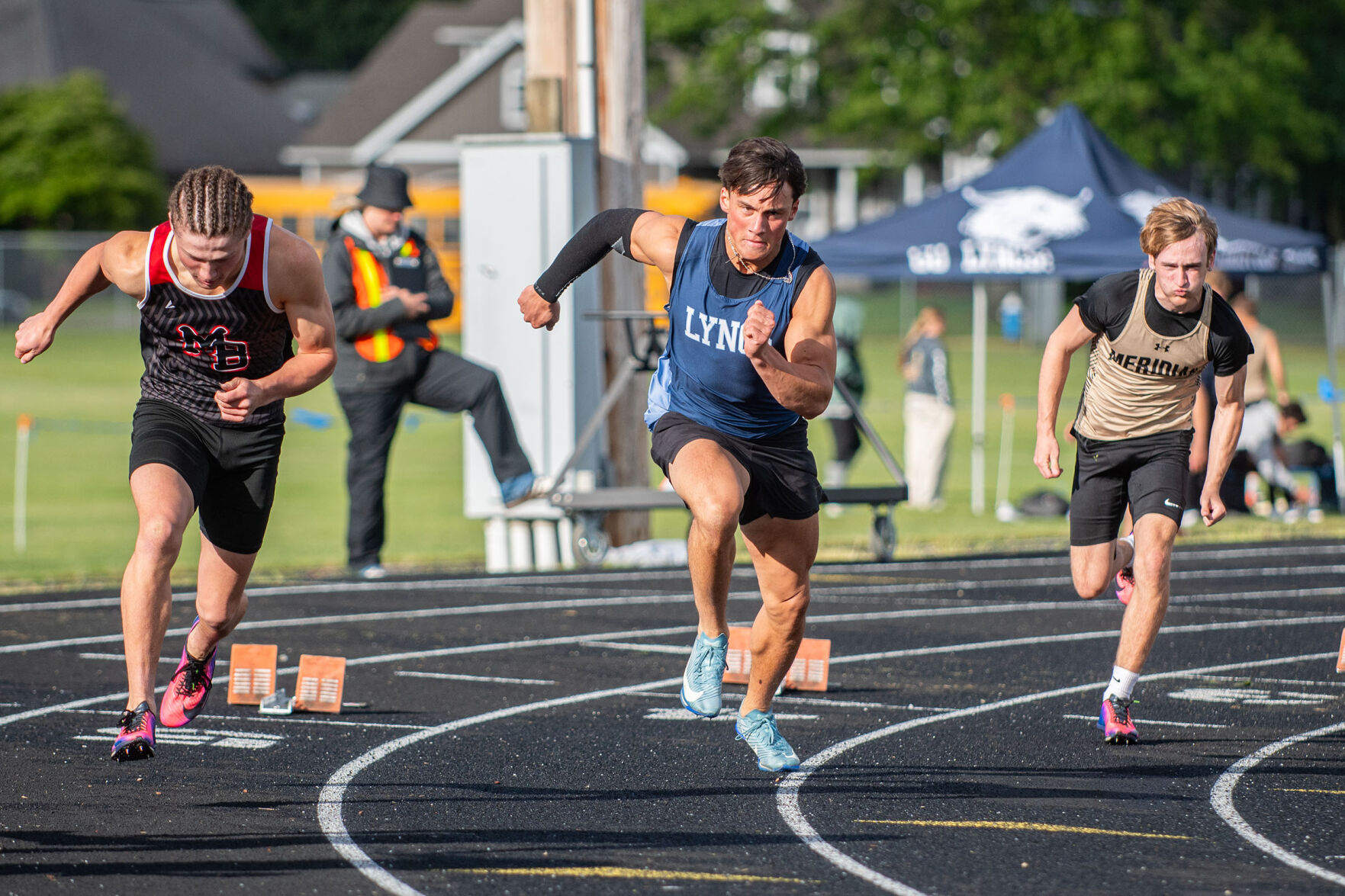 Track teams fight for state berths this week | Sports | lyndentribune.com