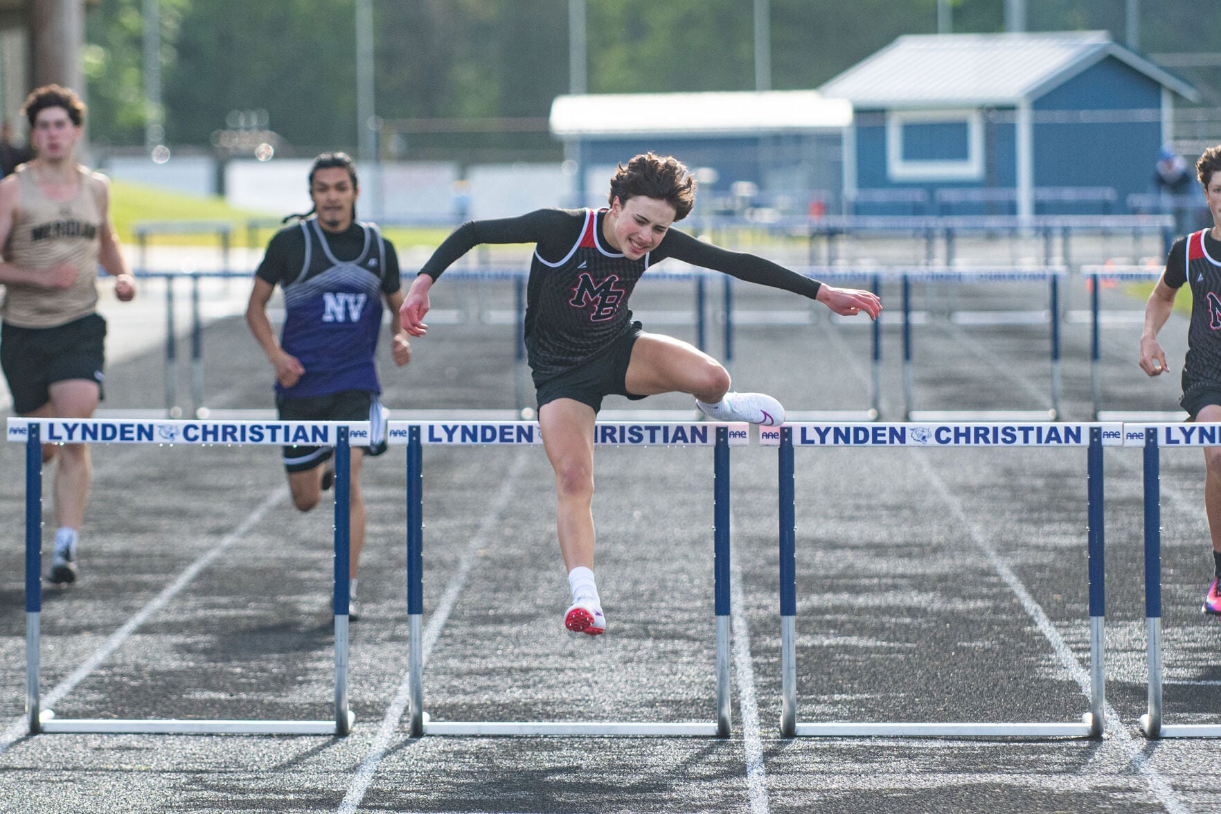 Track teams fight for state berths this week | Sports | lyndentribune.com