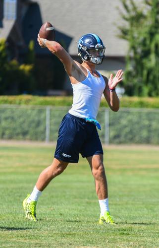 Lynden Christian football training camp | Sports | lyndentribune.com