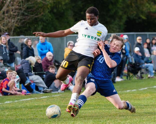 Lynden boys soccer defeats LC, 2-1 | Sports | lyndentribune.com