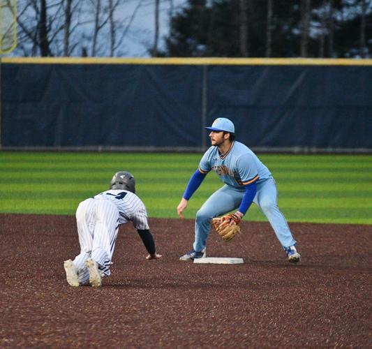 Ferndale goes on the road to defeat Squalicum, 9-3 | Sports | lyndentribune.com