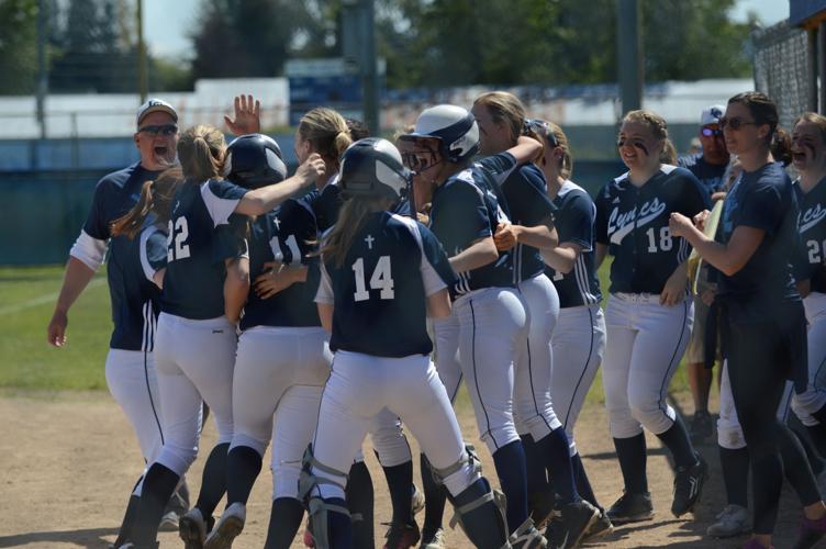 Power of the bunt leads Lynden Christian to state tournament | Sports ...