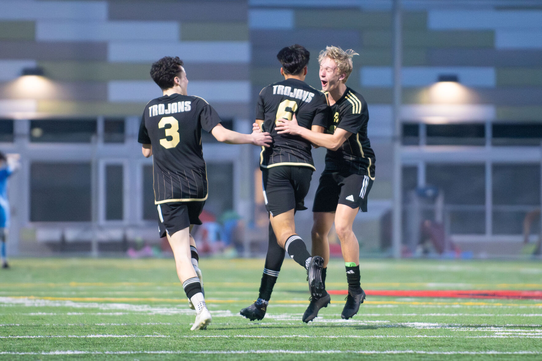 Meridian’s grit stuns Lynden in rainy stalemate | Sports ...