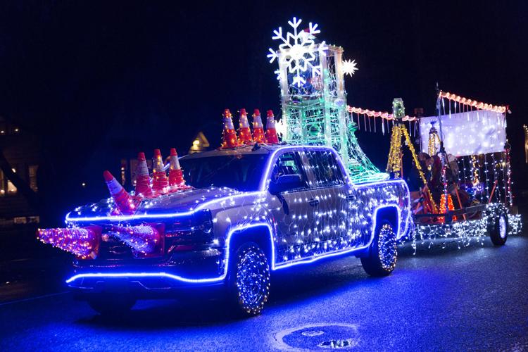 PHOTOS: Lighted Parade kicks off festive season | News | lyndentribune.com