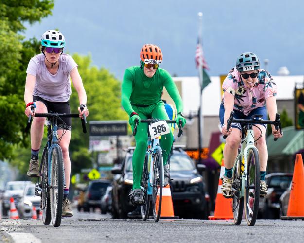 PHOTO GALLERY: 50th annual Ski to Sea race | Sports | lyndentribune.com