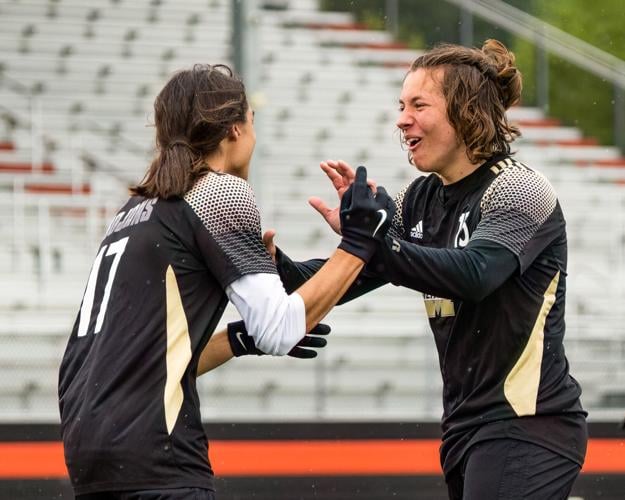 PHOTO GALLERY: Meridian soccer advances to district championship after ...