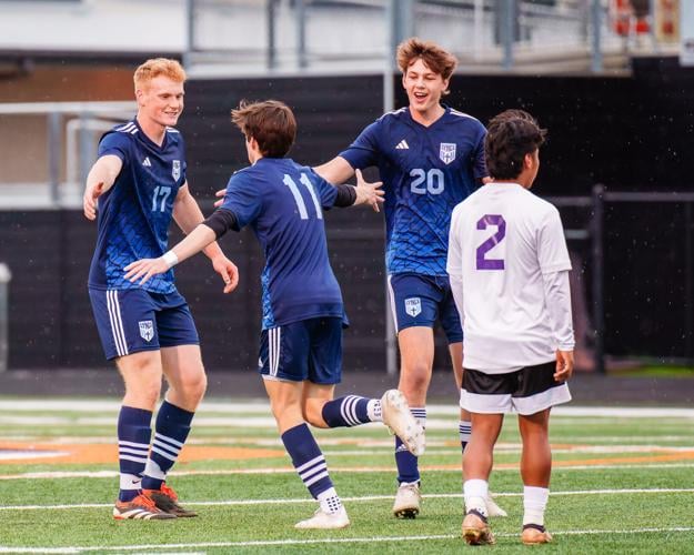 LC and Meridian set for 1A district championship, winner to state | Sports | lyndentribune.com