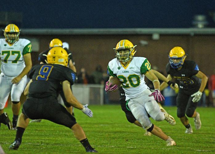 Photo gallery: Lynden at Ferndale football | Sports | lyndentribune.com
