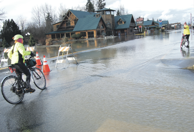 Flooding swamps Sumas | News | lyndentribune.com