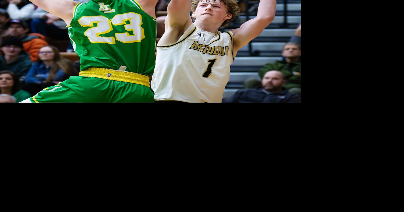 Lynden stays perfect with win over Meridian, despite Jenkins’ 32 and 14 | Sports | lyndentribune.com