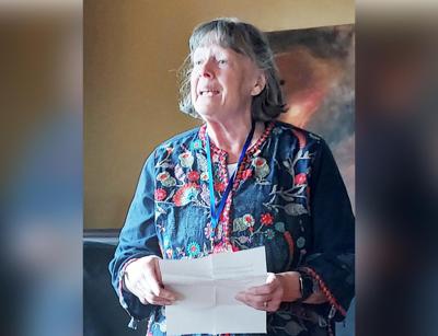 Kendall teacher named Educator of Year | News | lyndentribune.com