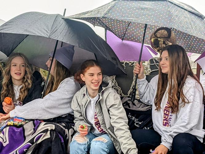 Nooksack Valley girls basketball team gets celebratory parade | Sports ...