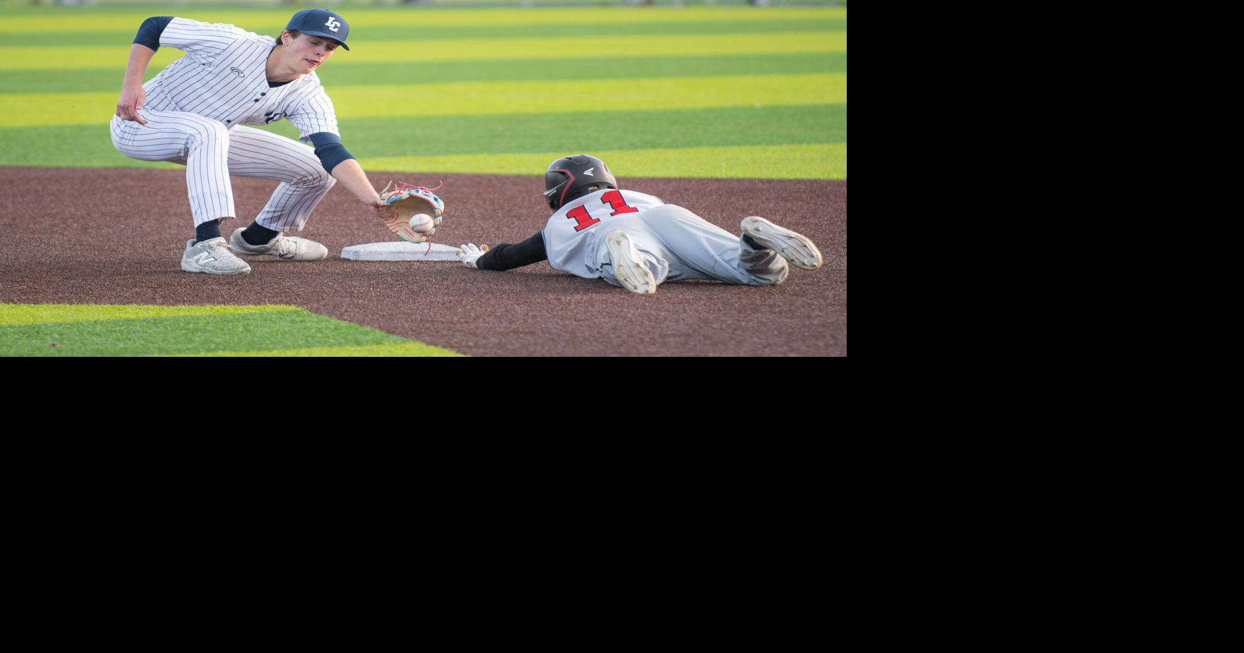 Lyncs blaze past Baker for 10th-straight win | Sports | lyndentribune.com