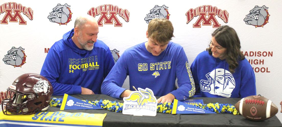 From Bulldog to Jackrabbit: MHS senior Ben Brooks signs on for SDSU football | Local News ...