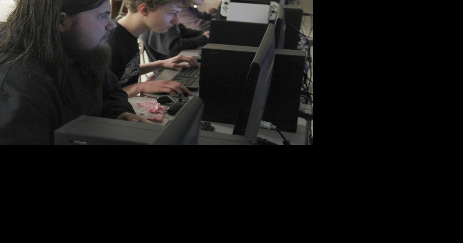 'Making history': Madison esports athletes headed to first-ever state ...