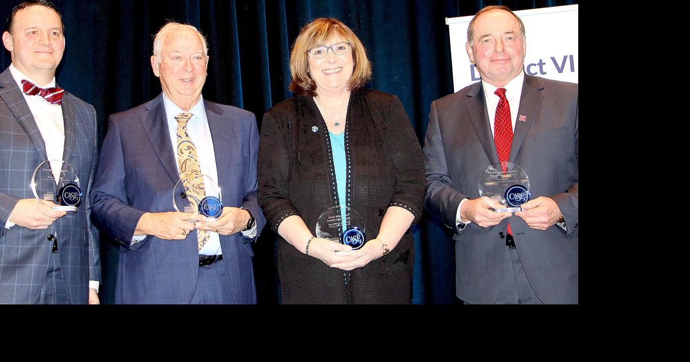 Griffiths receives Chief Executive Leadership Award from CASE | News ...