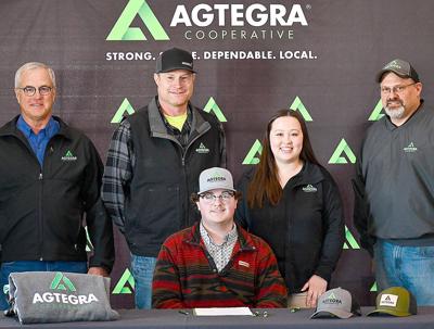 Agtegra signs Build Dakota scholar | News | madisondailyleader.com