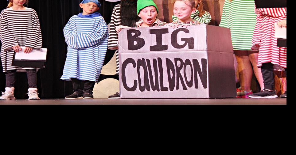 Little Bulldogs bring Hansel and Gretel to life | Local News ...