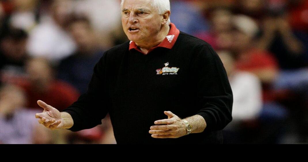 Texas Tech mourns passing of former basketball coach Bob Knight ...