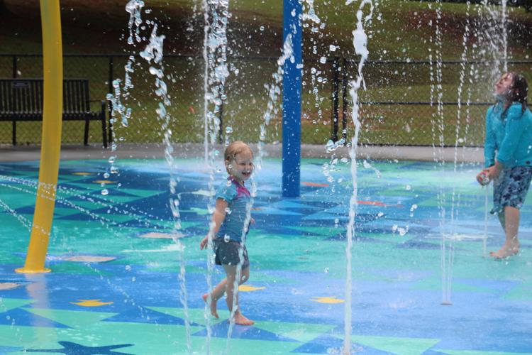 County splashpad opens for summer season | Features | mainstreetnews.com