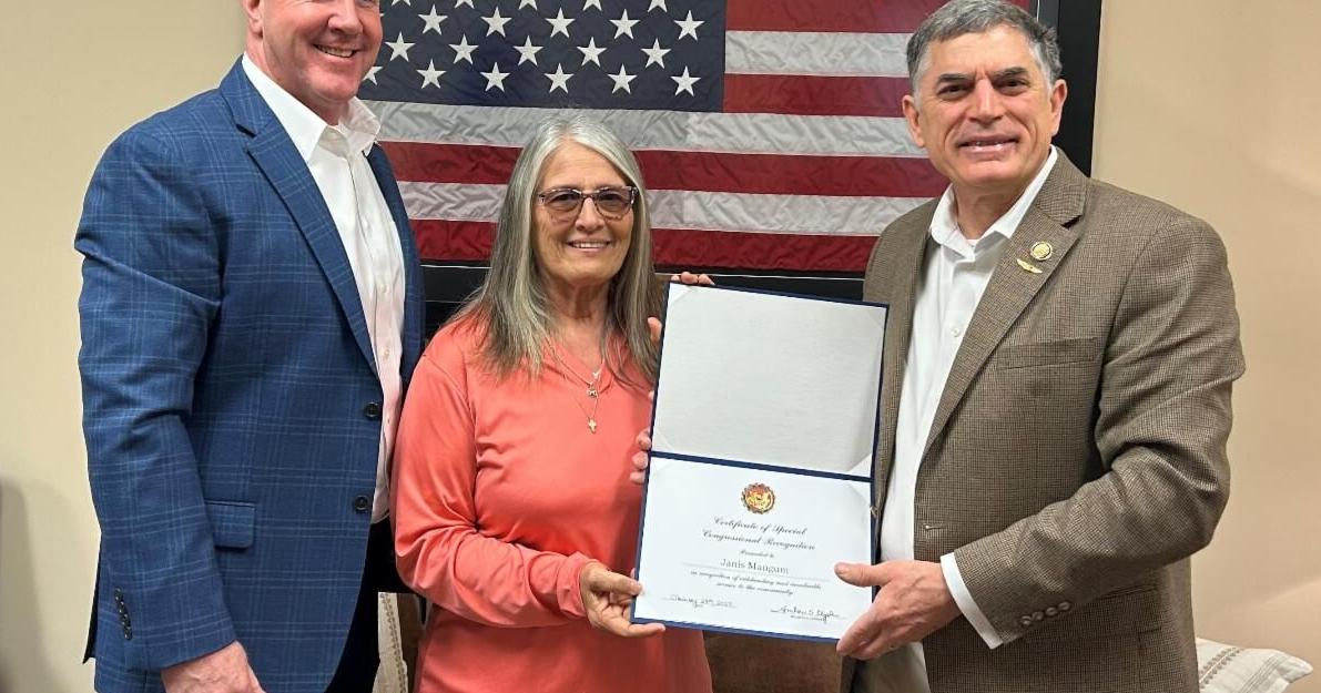 Rep. Clyde honors Mangum as ﻿First Special Georgian of the Ninth | News ...