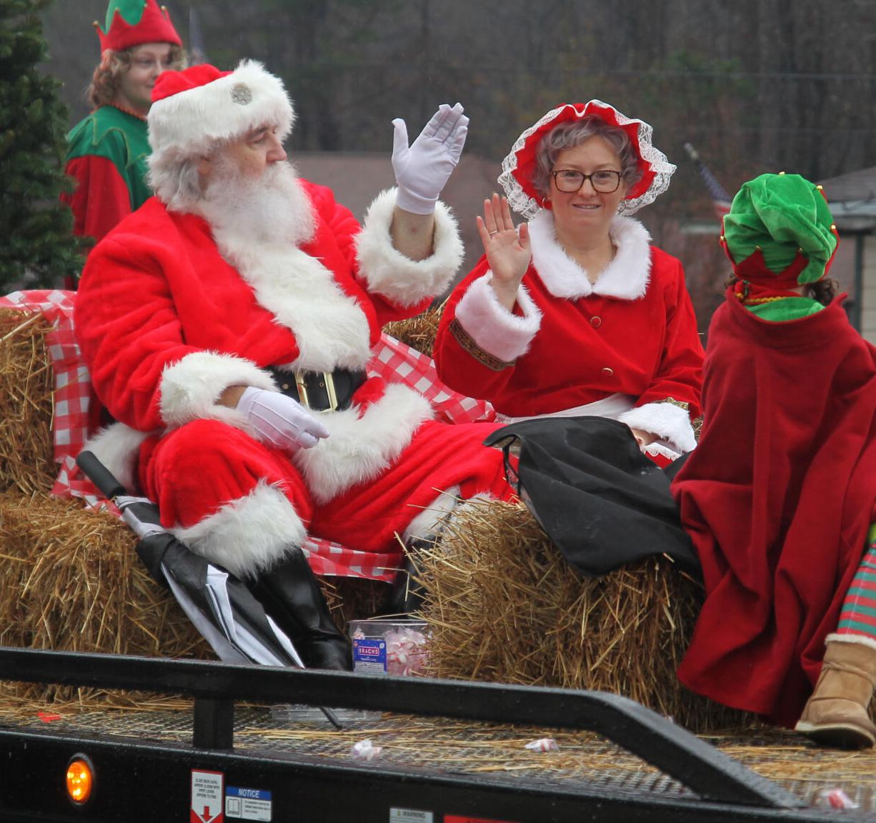 Homer parade, festival held despite rain | Features | mainstreetnews.com