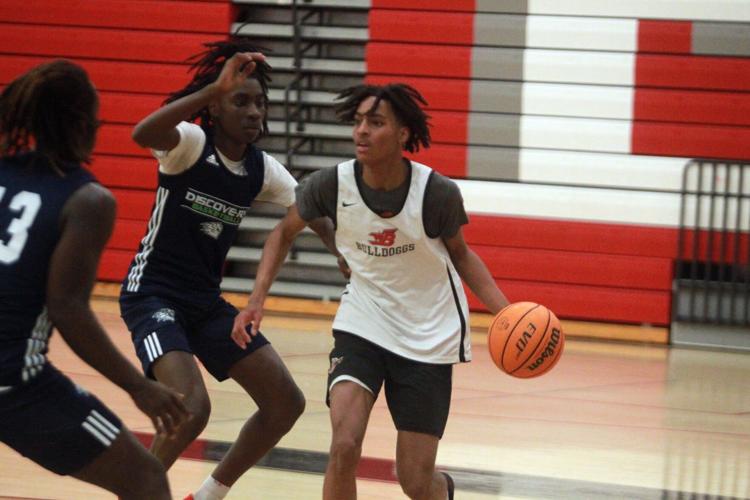 Bulldogs’ and Knights’ hoops host summer league in Winder | Sports ...